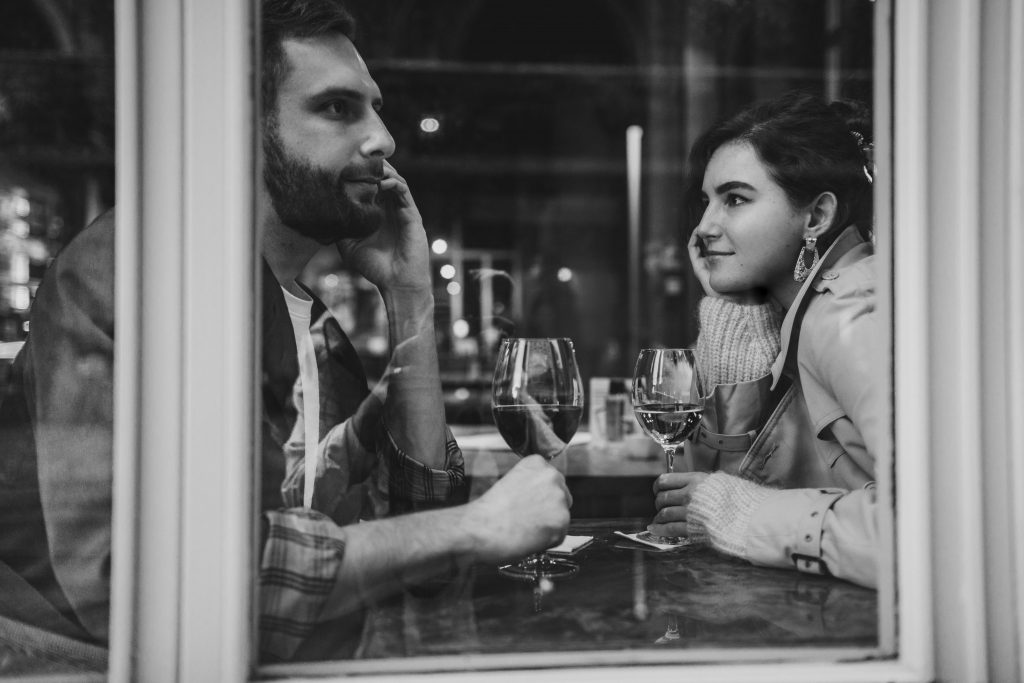 SLOW DATING: QUÉ ES Y POR QUÉ ESTÁ GANANDO POPULARIDAD. - Harmony